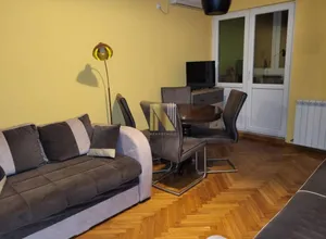 Izdavanje Stan - Novi Sad, Stari Grad: Spens