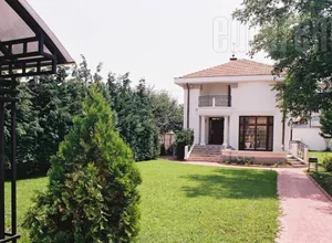 Izdavanje Vila - Beograd, Voždovac: Voždovačka crkva - FON - Saobraćajni fakultet