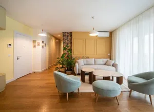 Izdavanje Stan - Beograd