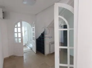 Izdavanje Lokal - Beograd, Vračar: Hram Svetog Save - Neimar - Čubura
