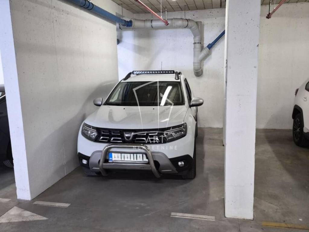 Garaža za Prodaja