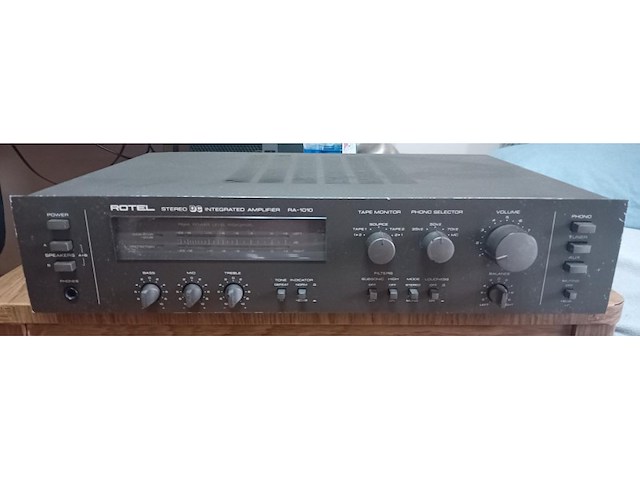 Rotel RA 1010
