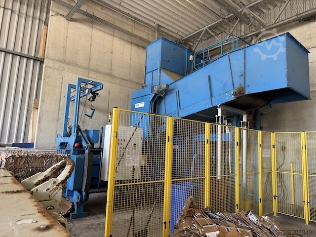 Presa za baliranje papira
Höma PB4000