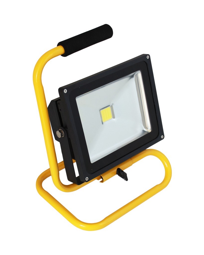 Commel LED reflektor na stalku 30W crni