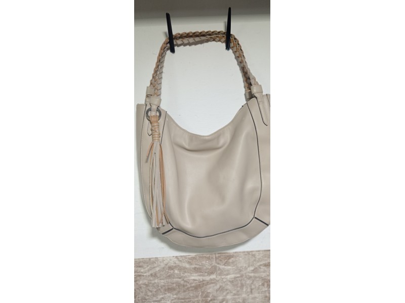 Carpisa hobo torba iz 2022.
