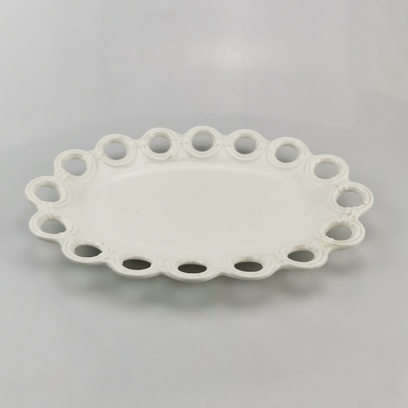Oval keramički 181104