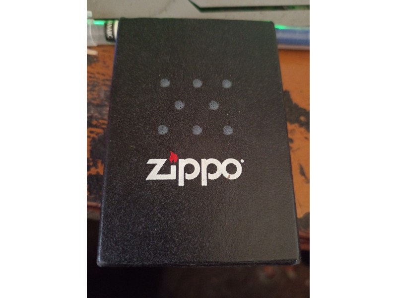 Zippo Serbia + Poklon
