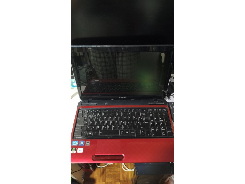 Toshiba Satellite l755-1lj za delove