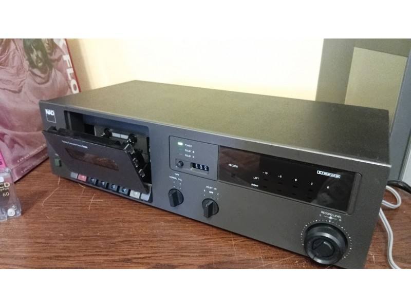 NAD - 6220