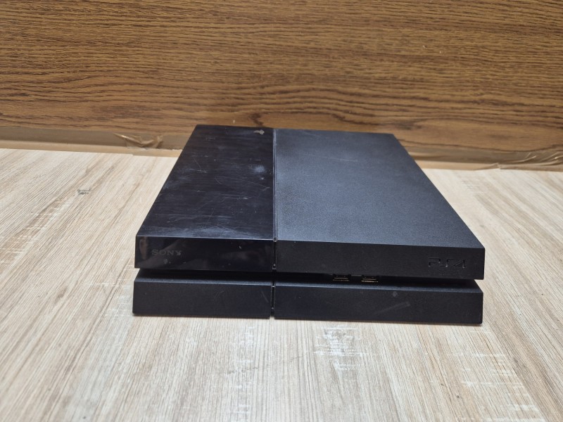 Sony PlayStation 4 Fat Konzola Br 4