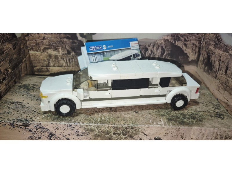 Lego M38 Limuzina