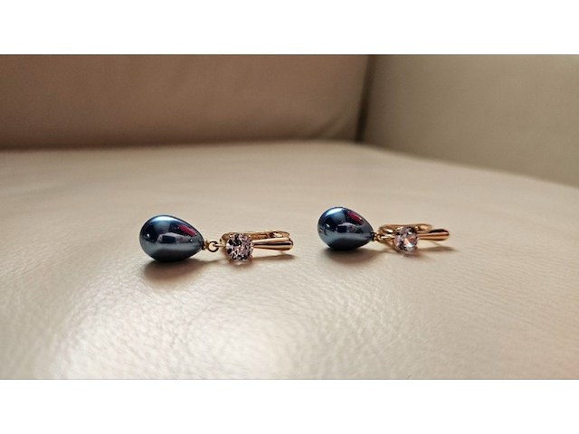 Pearl Drop Dangle crystal minđuše, novo