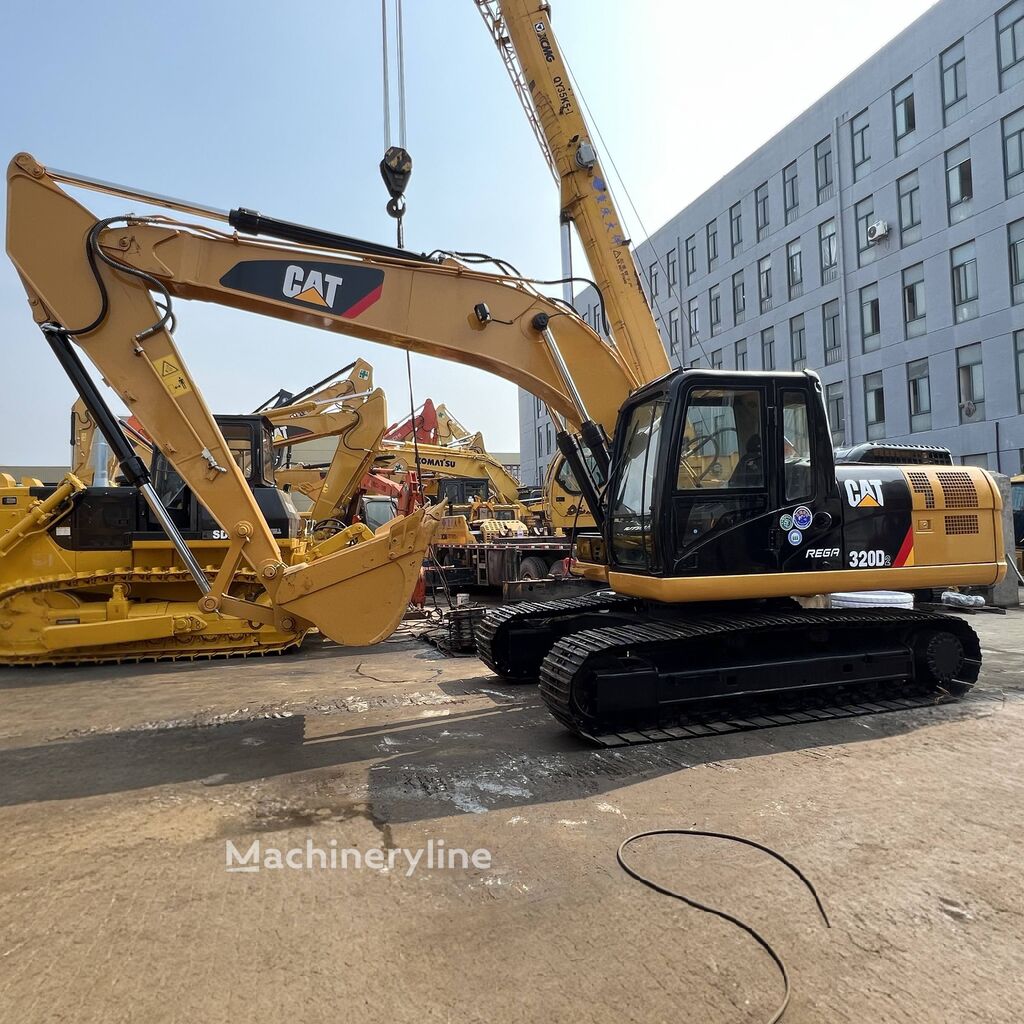 Caterpillar 320D2 （C6.6) bager guseničar