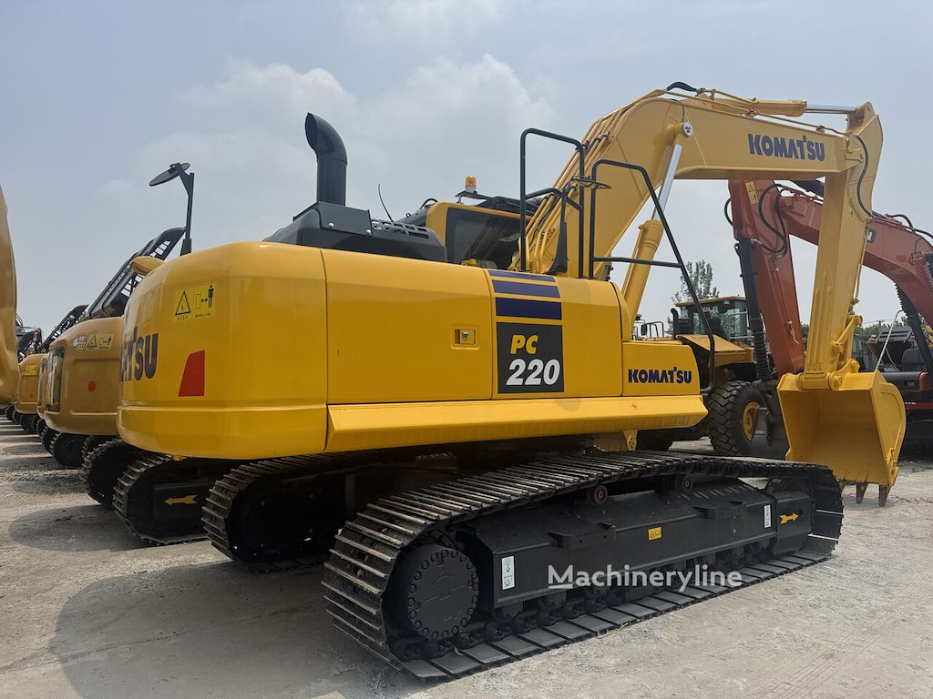 Komatsu PC220 bager guseničar