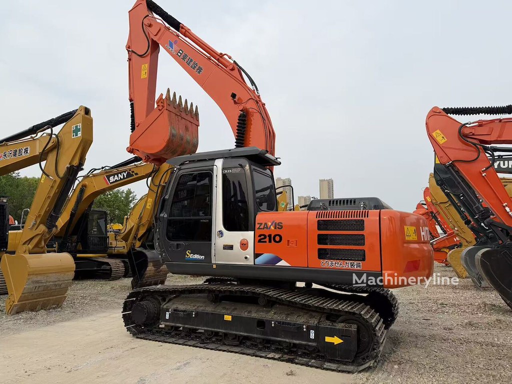 Hitachi ZX210 bager guseničar