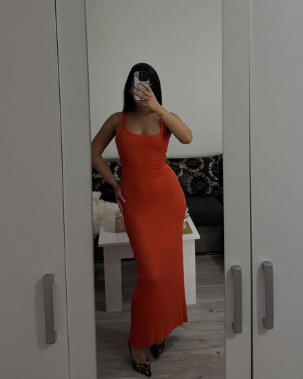 Nova bershka haljina