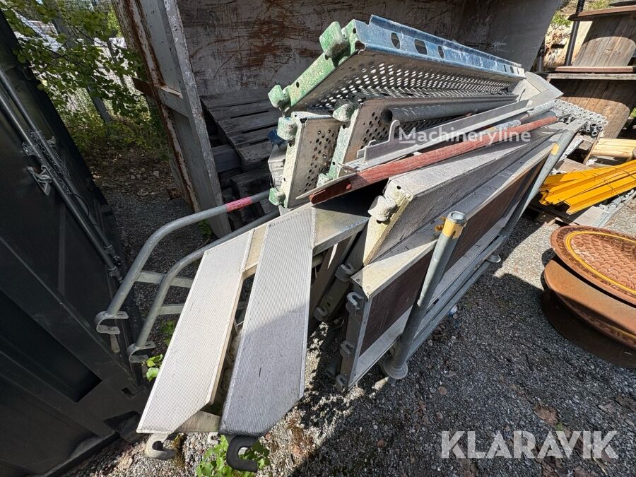 Prodaje se Diverse ställningsmaterial skele na aukciji