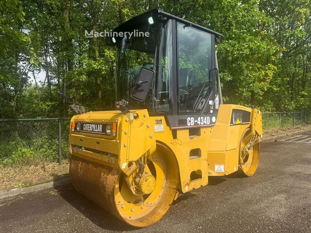 Caterpillar CB 434 D valjak za asfalt