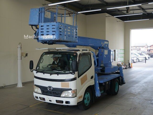 Hino DUTRO auto dizalica s korpom