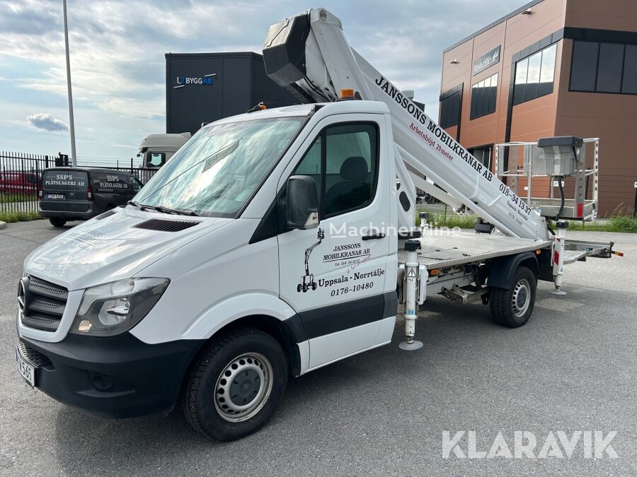 Prodaje se Mercedes-Benz Sprinter auto dizalicu s korpom na aukciji