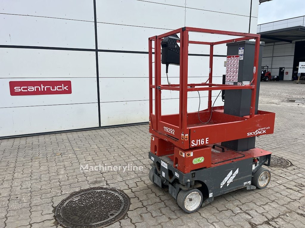 Skyjack SJ16 E jarbolna penjajuća platforma
