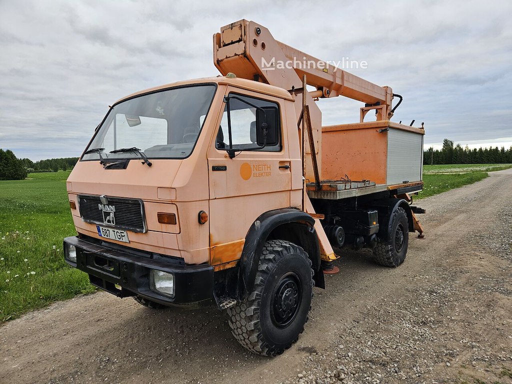 MAN 8.150 4x4 auto dizalica s korpom