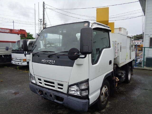 Isuzu ELF auto dizalica s korpom