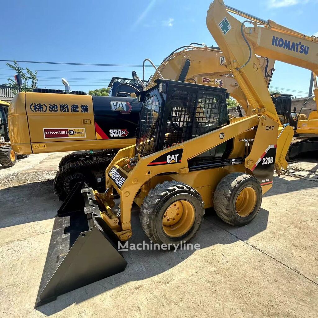 Caterpillar 226B3 mini utovarivač