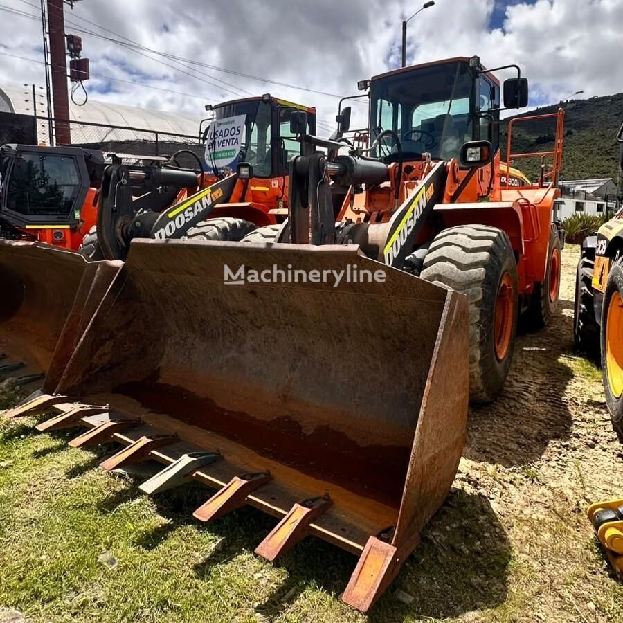 Doosan DL300 prednji utovarivač