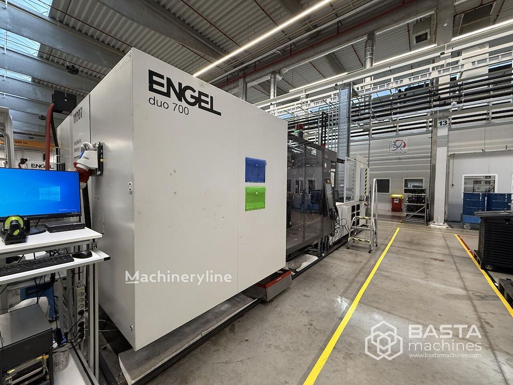 Engel duo 2050/700 mašina za brizganje plastike