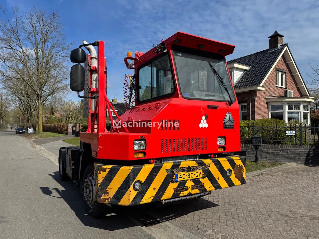 Sino Sinotruck truck Terminaltrekker terminalni tegljač