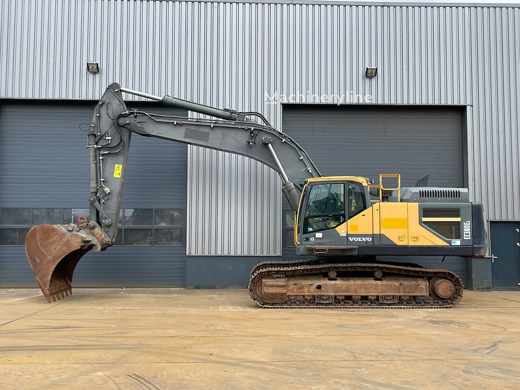 Volvo EC380EL | German machine bager guseničar