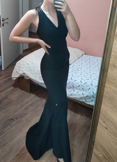 Duga elegantna haljina
