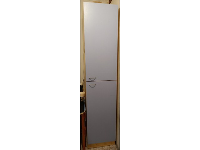 garderober uski 50cm iz dva dela