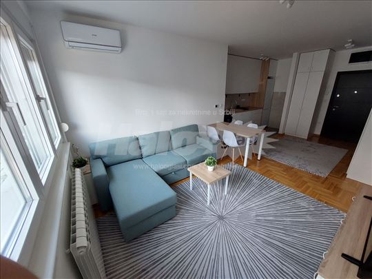 Stan 42m2-Cara Dušana-Zemun-novogradnja