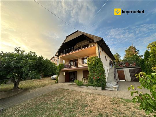 Porodična stambena zgrada 316m2 i 22 ara placa