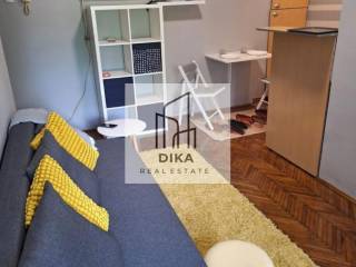 Jednosoban stan drugi sprat, Beograd