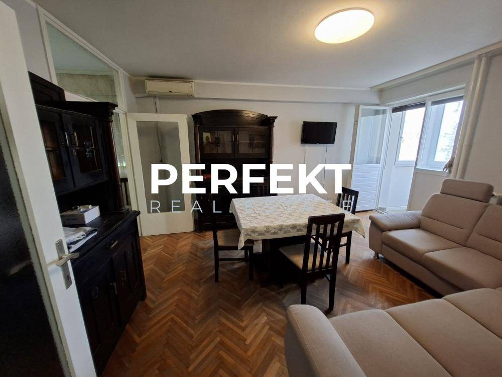 Trosobni stan Zmaj Jove Jovanovića, Kotez 1, Pančevo