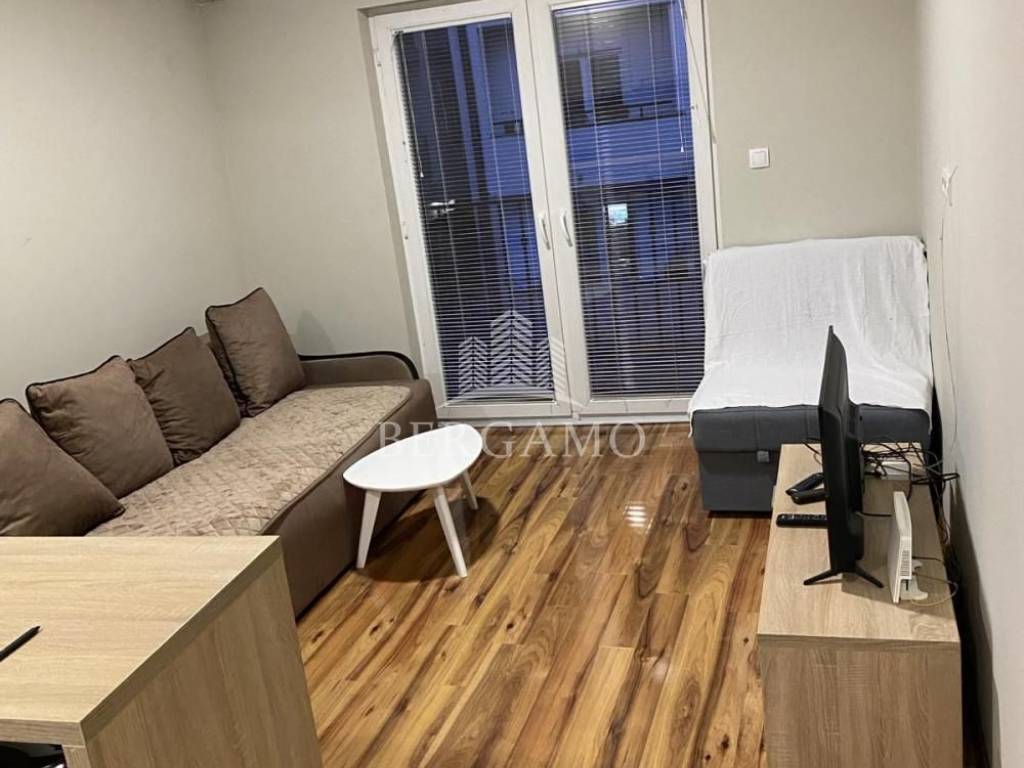 Jednosoban stan Danice Kojić, Ledine, Beograd