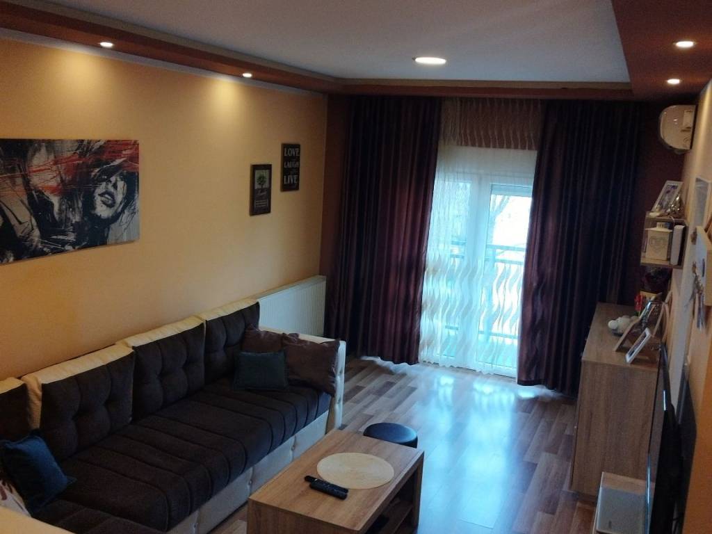 Dvosobni stan Ulica Jovana Krajisnika 14, Smederevo