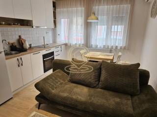 Dvosobni stan 38 m², Podbara - Savina, Novi Sad