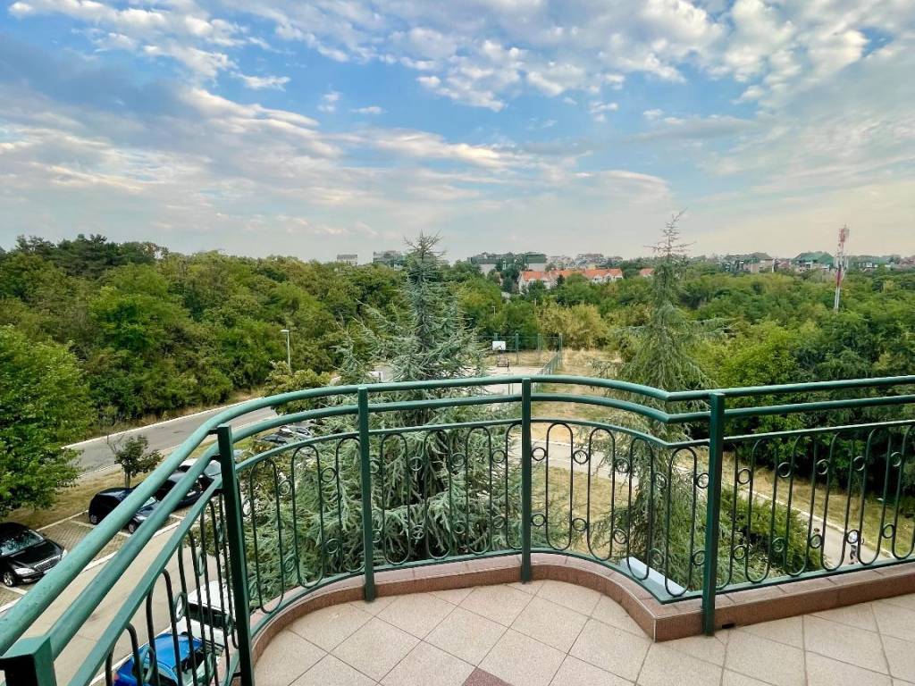 Trosobni stan Ulica Arhimandrita Gerasima Zelica 2, Cerak - Filmski Grad, Beograd