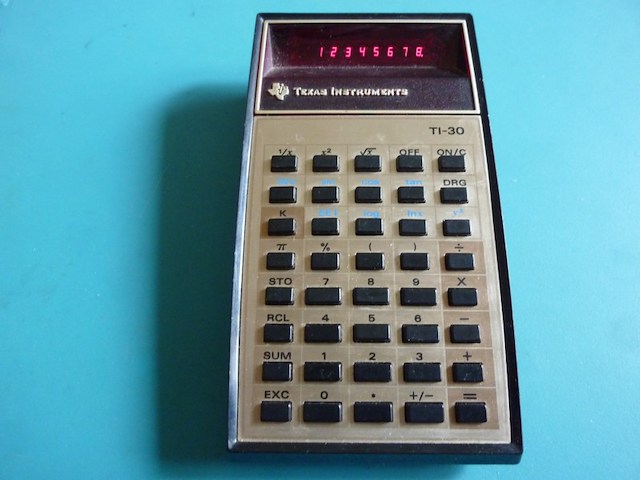 Texas Instruments TI-30 - stari kalkulator iz 1977.god