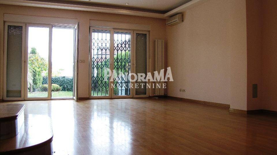Samostalna porodična vila Aleksandra Tirnanića Tirketa, Dedinje, Beograd