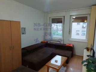 Jednosoban stan u dobrom stanju, drugi sprat, Spens, Novi Sad