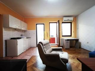 Garsonjera u dobrom stanju, drugi sprat, Spens, Novi Sad
