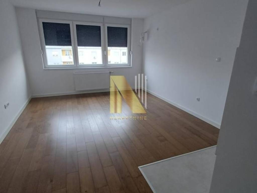Garsonjera novo, peti sprat, Bistrica - Bulevar, Novi Sad