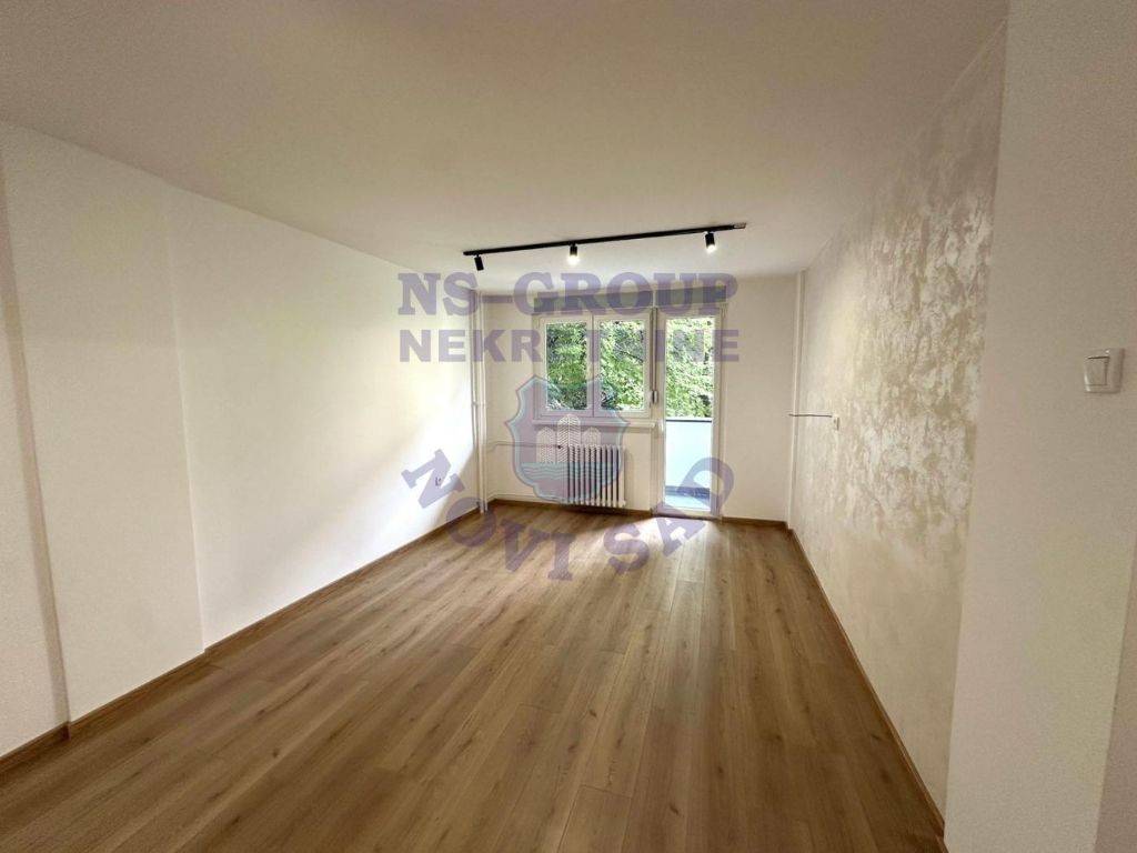 Radna soba 29 m², Spens, Novi Sad
