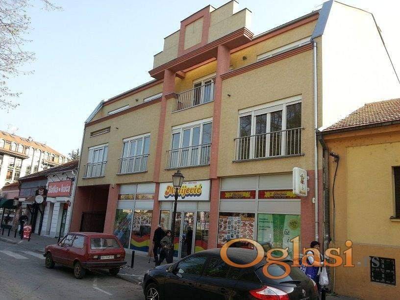 Dvosobni stan Vuka Karadžića 12, Stara Varoš, Kragujevac