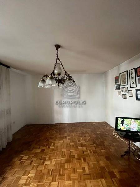 Četvorosobni stan Nebojšina, Beograd